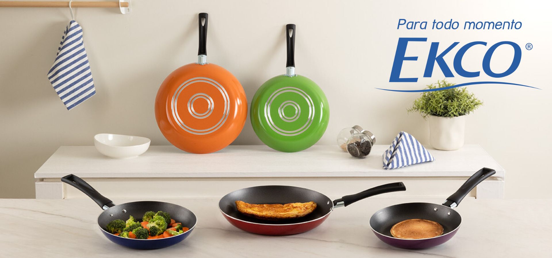 Sartén Ekco Classic Plus Mediano Rojo con Antiadherente